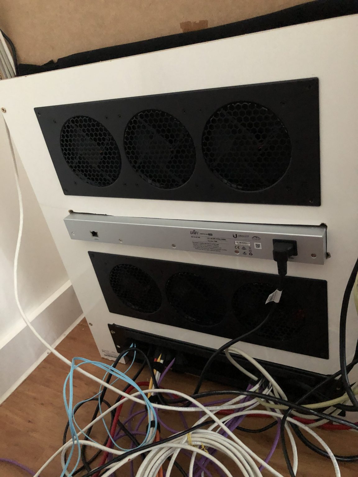 Custom painted Unifi Network & Server Rack in IKEA Besta shelf ...