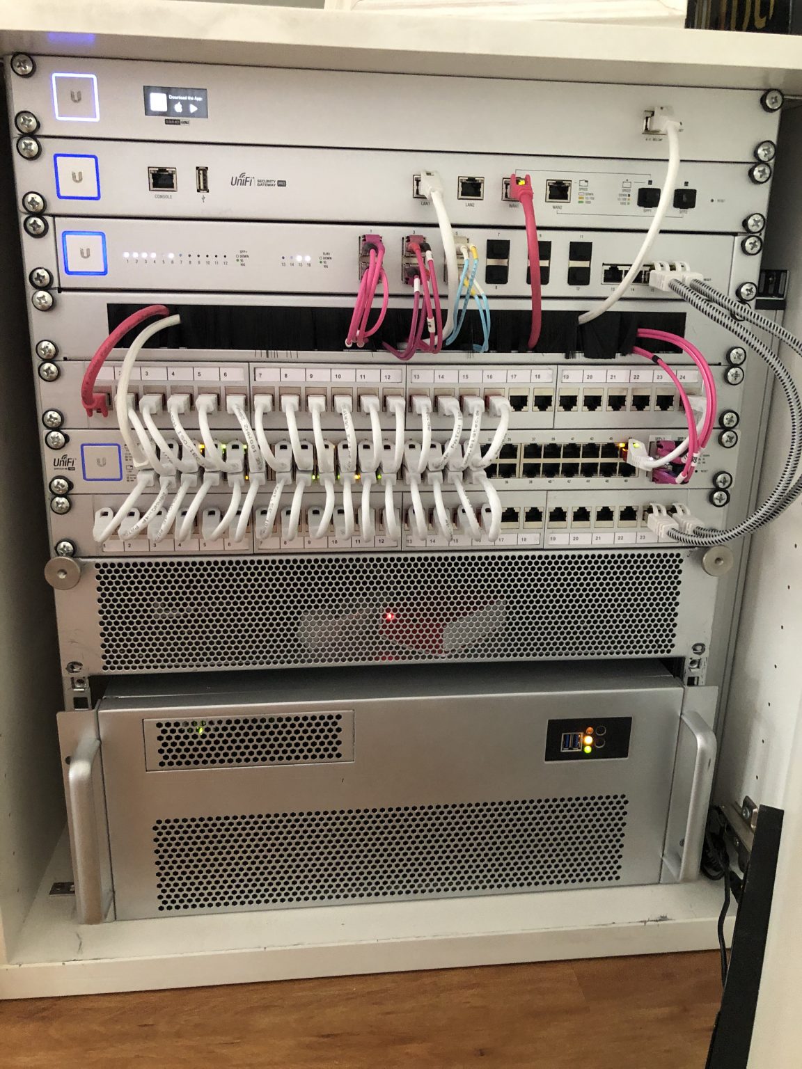 Custom painted Unifi Network & Server Rack in IKEA Besta shelf ...