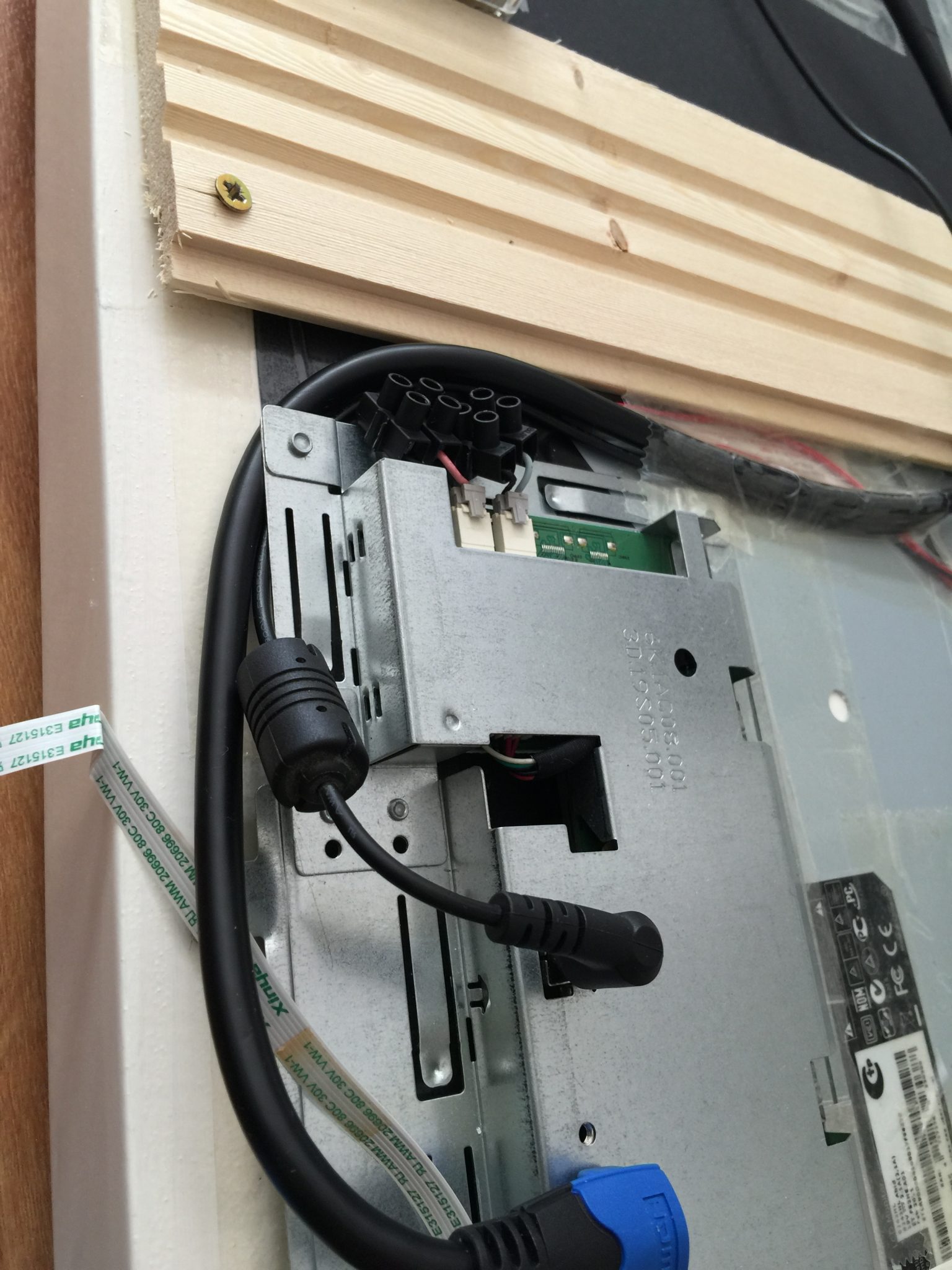 Build a smart MagicMirror with two displays running on Raspberry Pi ...